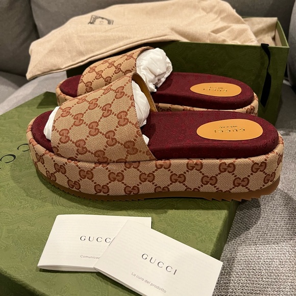 Gucci | Shoes | New Gucci Gg Logo Brown Monogram Angelina Platform ...